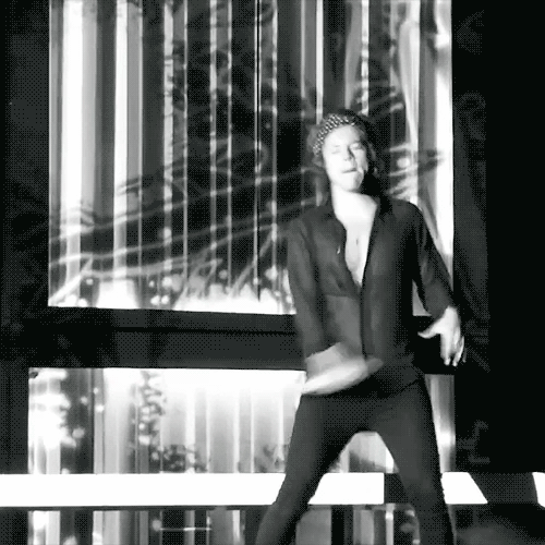 One direction concert GIF - Find on GIFER