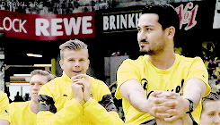 Happy football GIF - Find on GIFER
