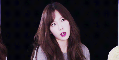 GIF taeyeon - animated GIF on GIFER