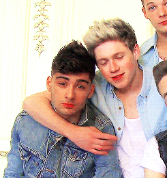 Ziall GIF - Find on GIFER