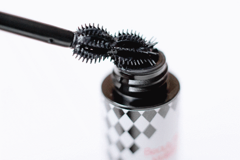 Mascara GIF - Find on GIFER