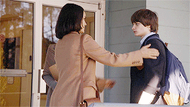 Set random GIF - Find on GIFER