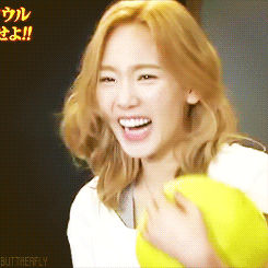 Kim taeyeon GIF - Find on GIFER