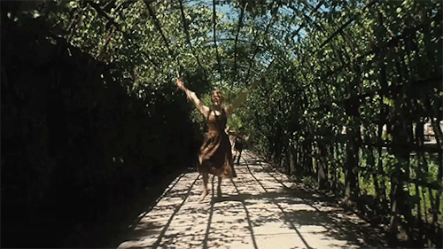 Water kitchen sink GIF - Find on GIFER