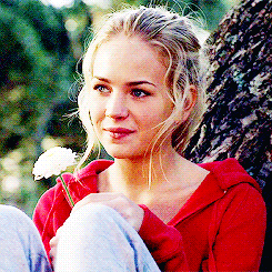 Sophia danko GIF - Find on GIFER