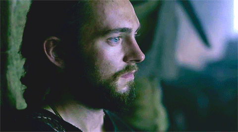 Athelstan george blagden vikings GIF - Find on GIFER
