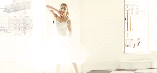 Music dance alice GIF - Find on GIFER