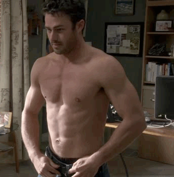 Gun safety GIF - Buscar en GIFER