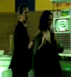 Cheating wife GIF - Find on GIFER