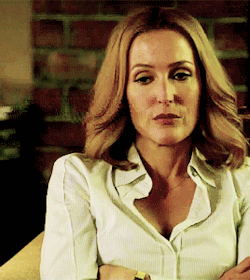 Gillian anderson GIF - Find on GIFER