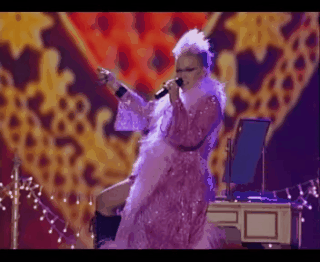 GIF lil kim - animated GIF on GIFER