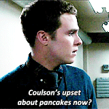 Iain de caestecker GIF - Find on GIFER
