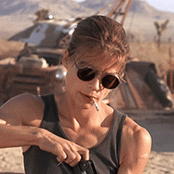 Linda Hamilton Muscle