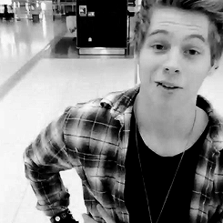 Refaeli bar bar refaeli GIF - Find on GIFER