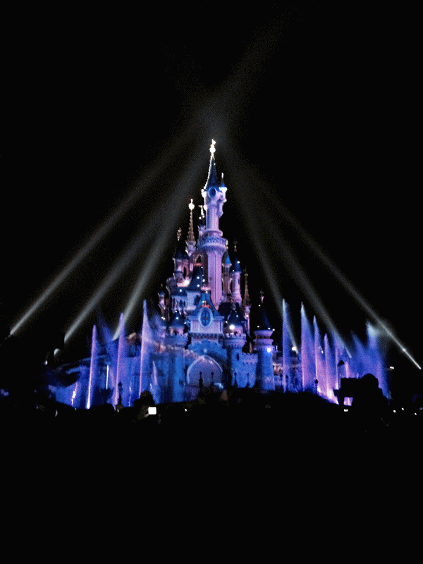 Disneyland GIF - Find on GIFER