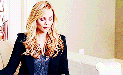 People questions answering GIF - Find on GIFER
