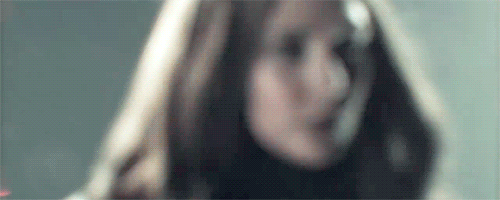 GIF war - animated GIF on GIFER