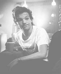 One direction harry styles louis tomlinson GIF - Find on GIFER