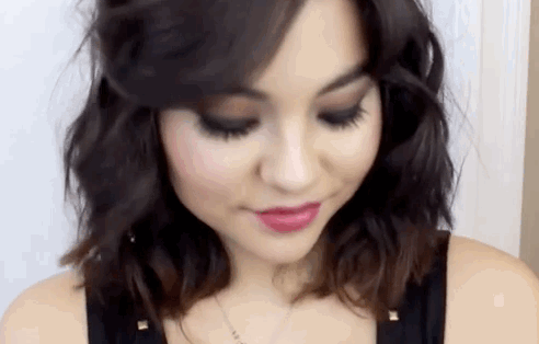 Celebrities help makeup GIF - Find on GIFER