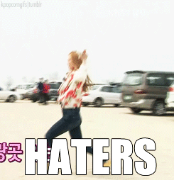Snsd taeyeon hyoyeon GIF - Find on GIFER