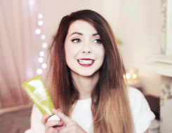 Youtubers zoella zoe GIF - Find on GIFER