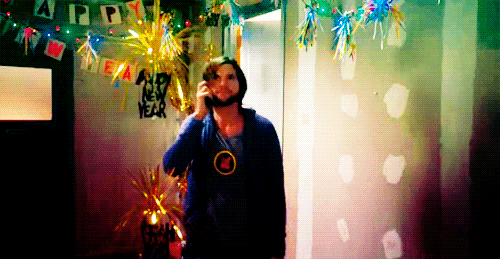 Hiatus ashton kutcher indefinite GIF - Find on GIFER