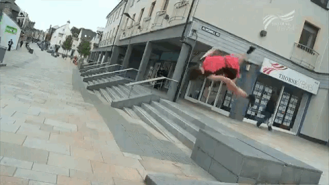 Advert GIF - Find on GIFER