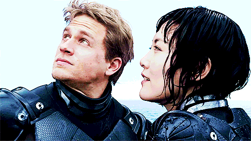 Charlie hunnam pacific rim film meme GIF - Find on GIFER