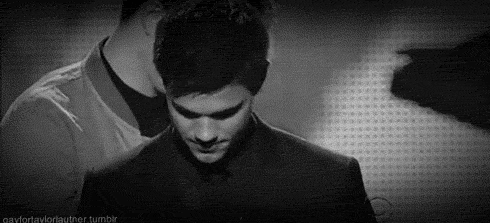 GIF taylor lautner pca - animated GIF on GIFER