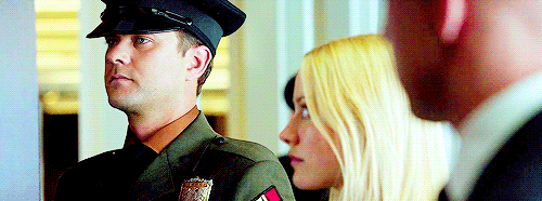 GIF reblog fringe s5 - animated GIF on GIFER