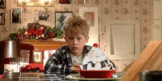 Jamie lee curtis GIF - Find on GIFER
