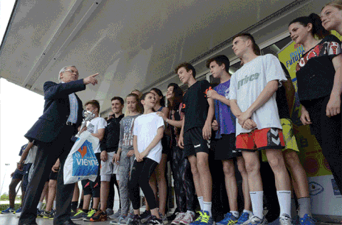 Marathon GIF - Find on GIFER