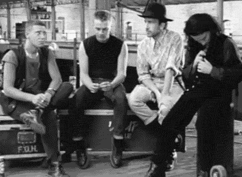 GIF u2 - animated GIF on GIFER