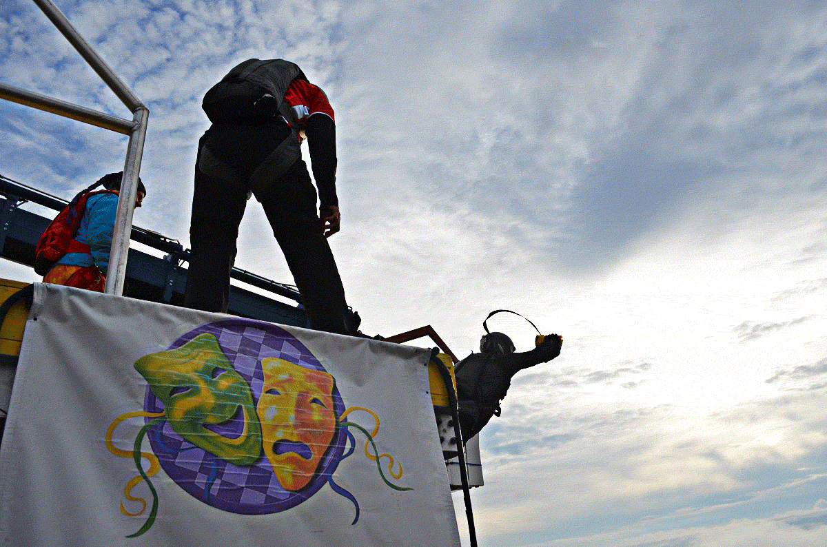 Skydiving GIF - Find on GIFER