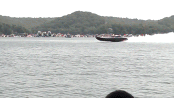 Boats digg GIF - Find on GIFER