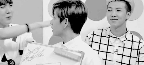 Kpop s reactions amino GIF - Find on GIFER