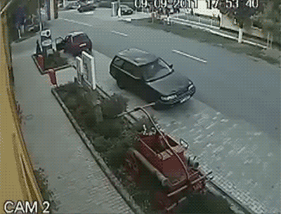 GIF car crash - animated GIF on GIFER