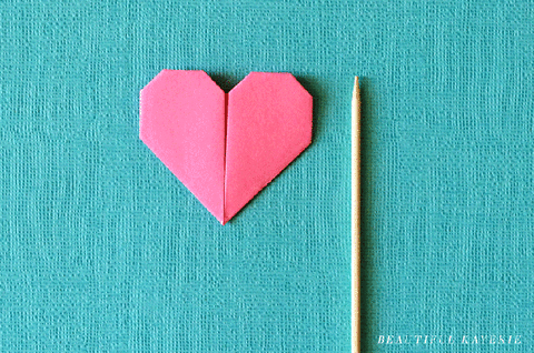 Paper hearts GIF - Find on GIFER