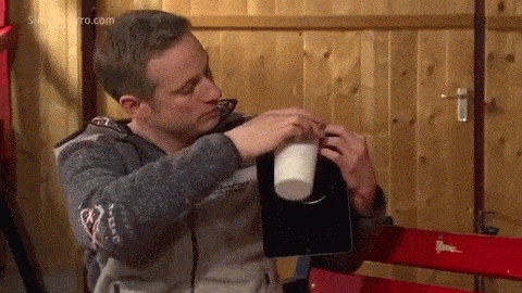 GIF tricks - animated GIF on GIFER