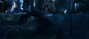 The breach of the deeping wall legolas GIF - Pesquisar em GIFER