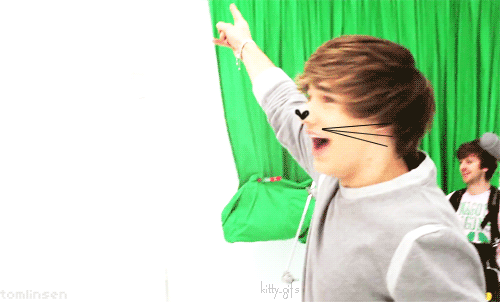 GIF backfire - animated GIF on GIFER