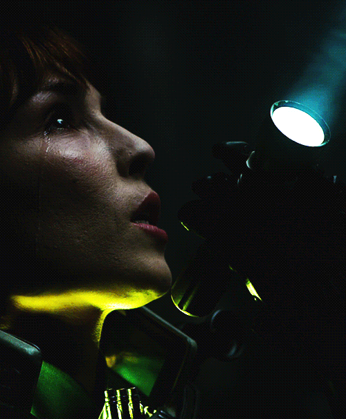 Prometheus scott ridley noomi repace GIF - Find on GIFER