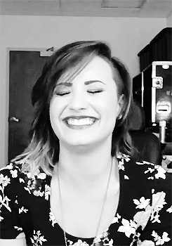 Demi world tour GIF - Find on GIFER