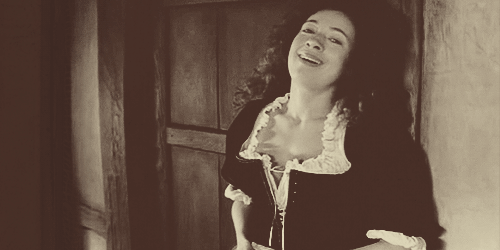 GIF alex kingston moll flanders i want to lose myself in that cleavage ...
