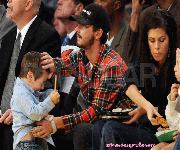 Shia labeouf GIF - Find on GIFER