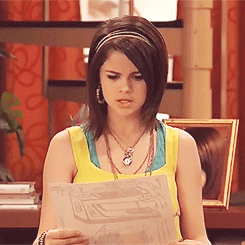 Alex russo GIF - Find on GIFER