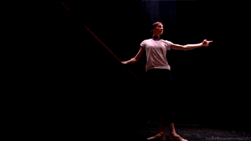GIF stretching - animated GIF on GIFER