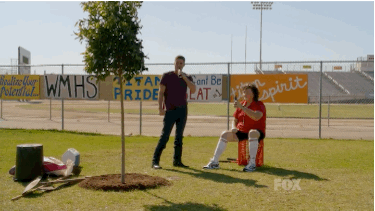 Coach beiste shannon beiste GIF - Find on GIFER