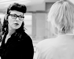 Photoset GIF - Find on GIFER