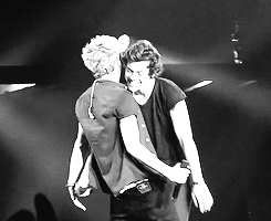 Narry one direction GIF - Find on GIFER